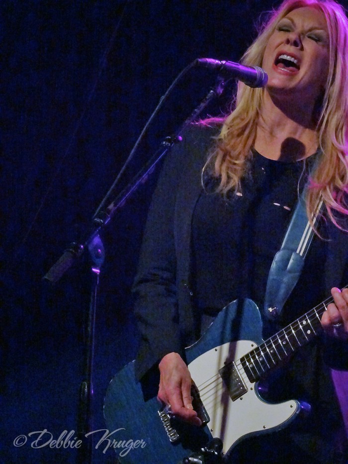 A Heart torn asunder, now on the mend | DEBBIE DOES MUSIC